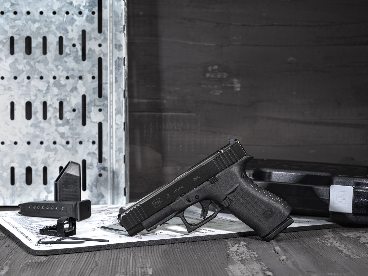 GLOCK Handgun G48 | 9mm Luger | FS Silver Slide | SW10047.2